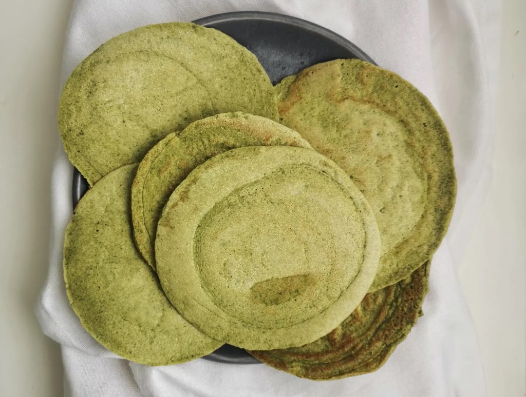 Crepes de espinacas con ternera y salsa tzatziki – FUNDACIÓN DIETA ...
