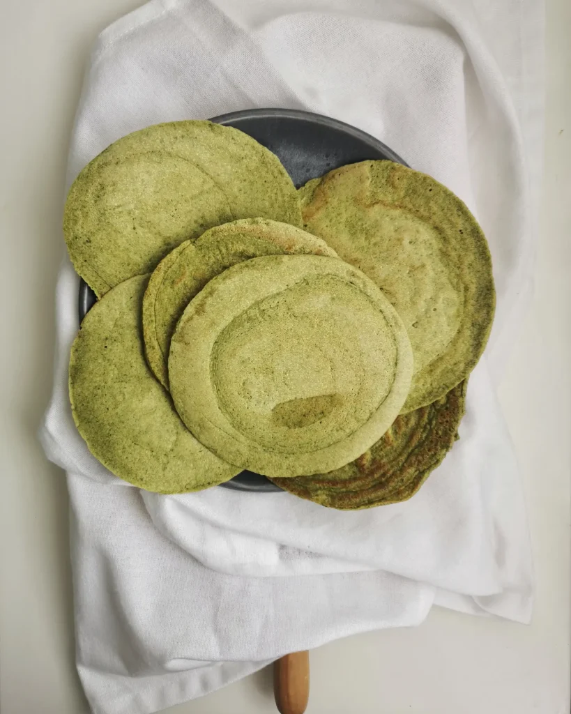 Crepes de espinacas con ternera y salsa tzatziki – FUNDACIÓN DIETA ...