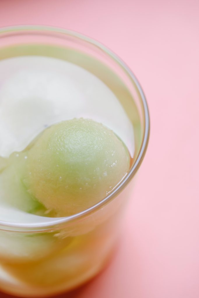 Cold melon balls with Greek yogurt – FUNDACIÓN DIETA MEDITERRANEA